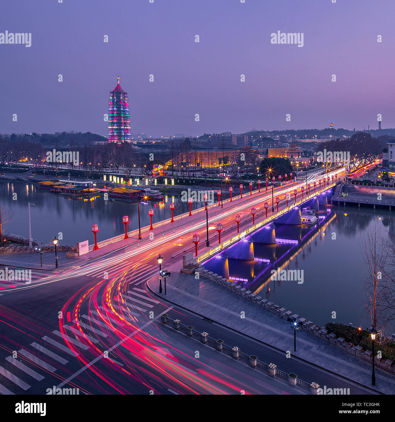 Night view of Zhonghua Gate Stock Photo - Alamy