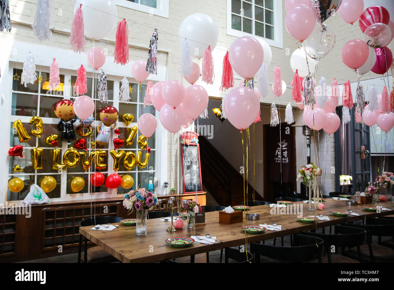 Wedding ornaments architecture hi-res stock photography and images - Alamy