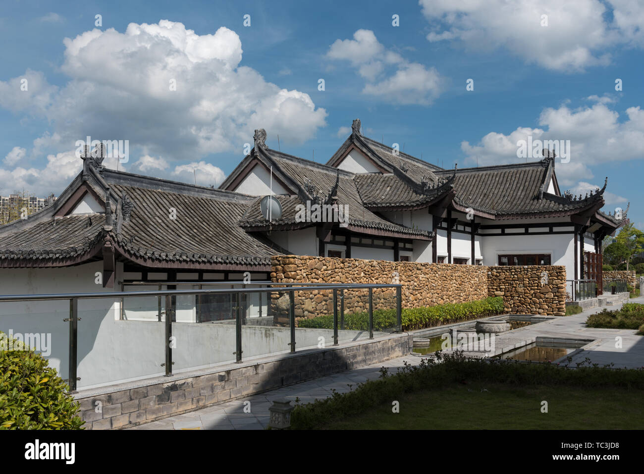 Imperial dynasties and old temples hi-res stock photography and images ...