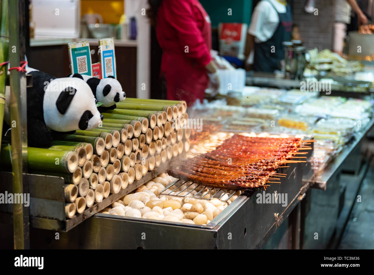 Bean skin, kebab, crayfish, duck neck, snail meat and other special ...