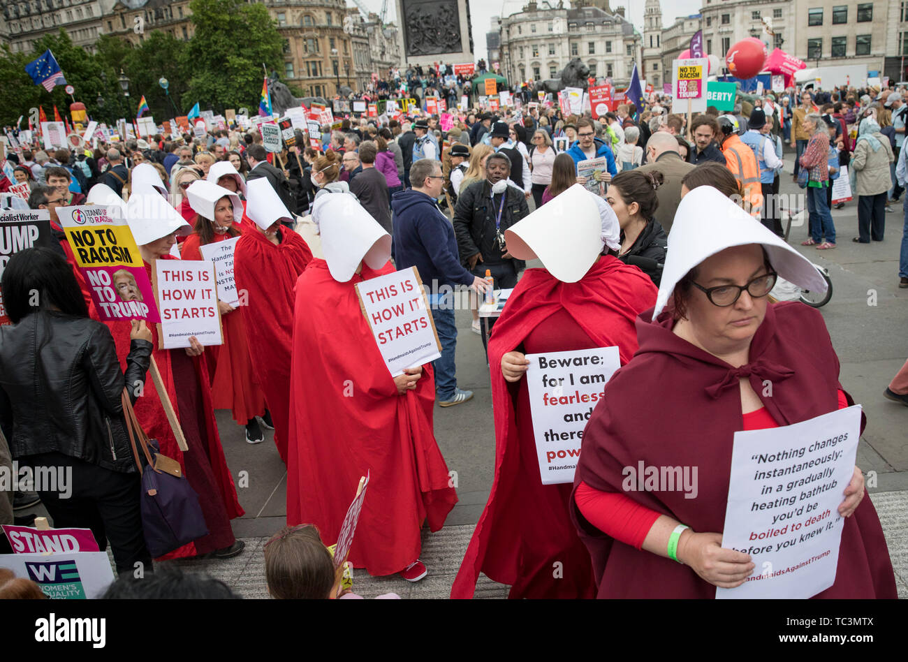 Handmaids protest hi-res stock photography and images - Alamy