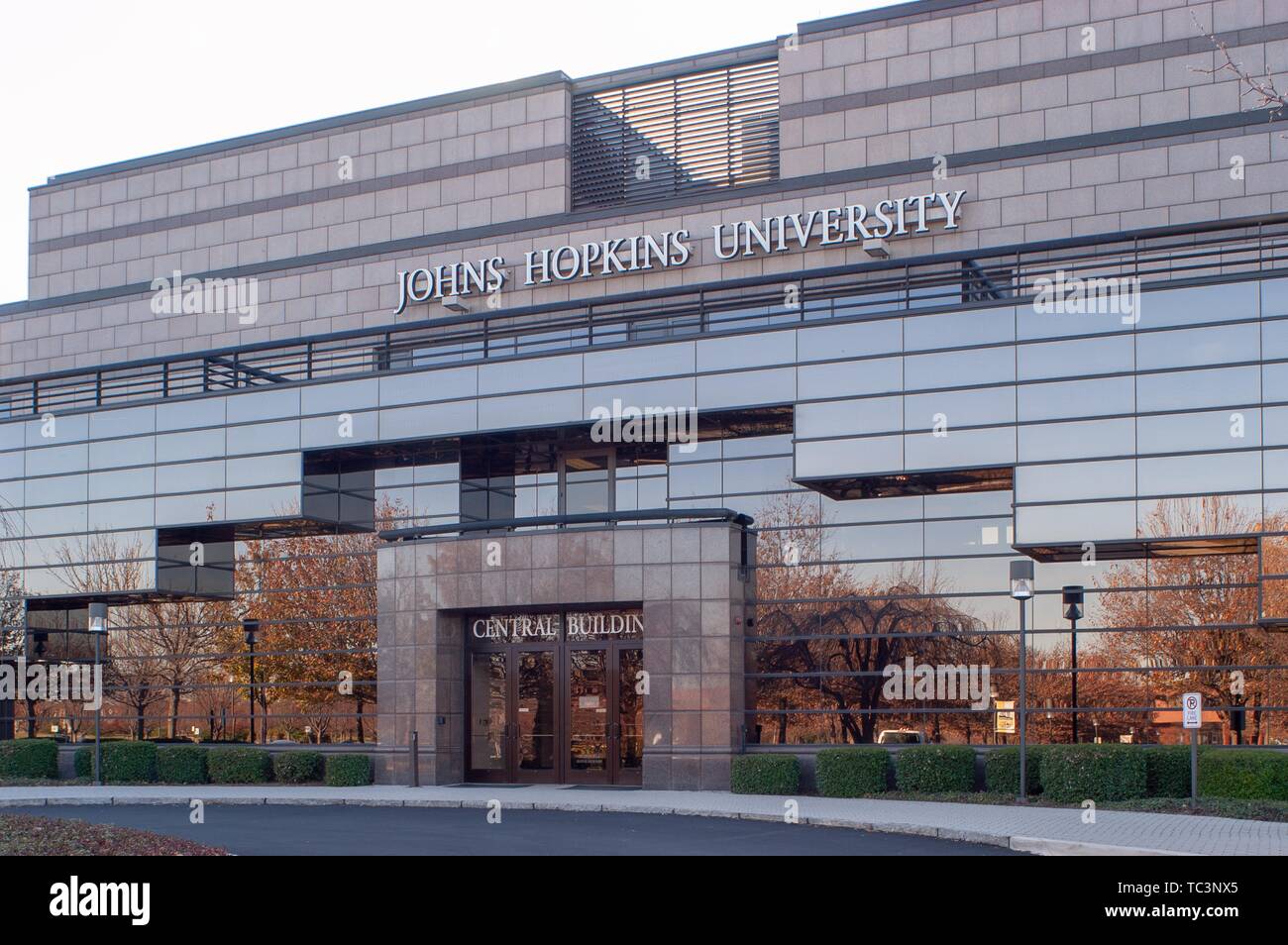 View of gilchrist hall hi-res stock photography and images - Alamy