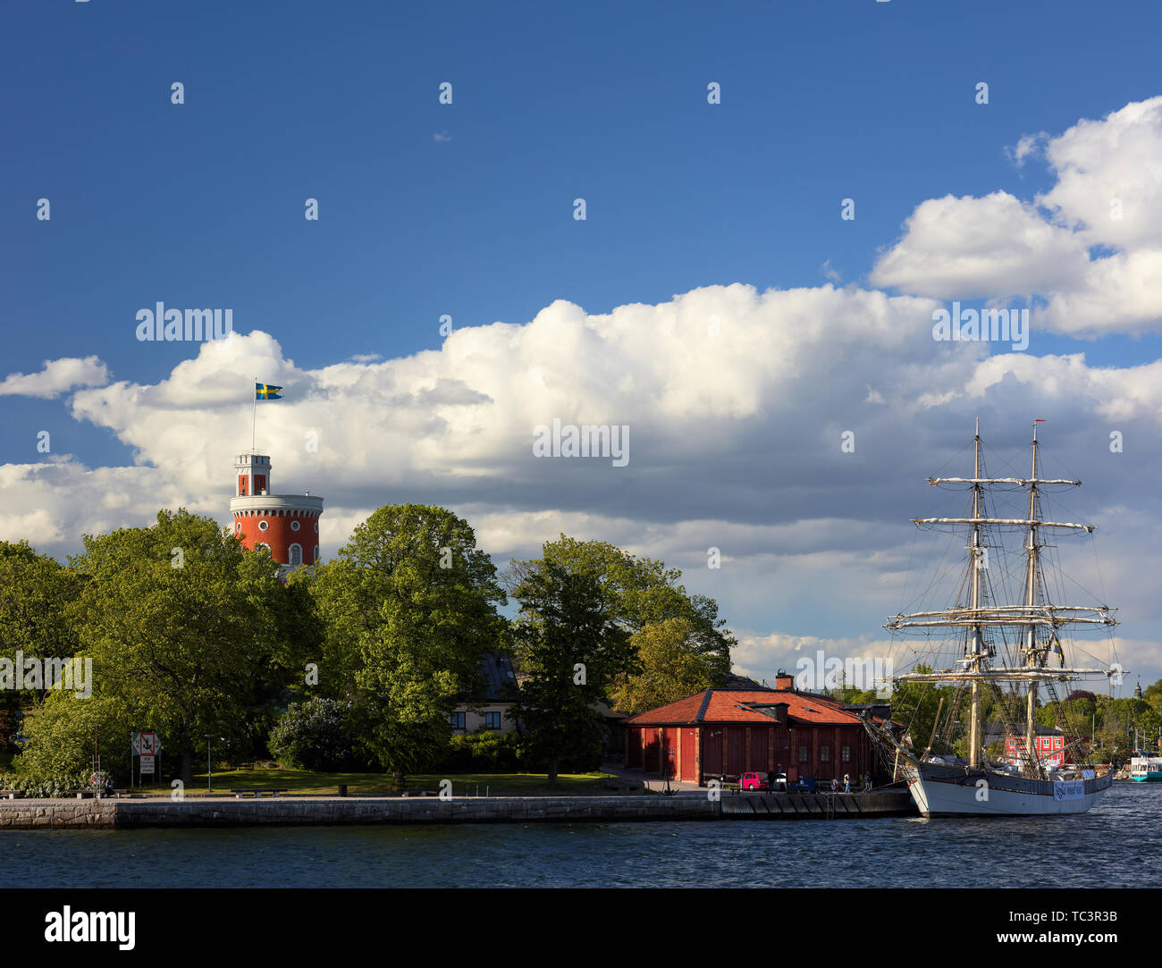 Tva kronor hi-res stock photography and images - Alamy
