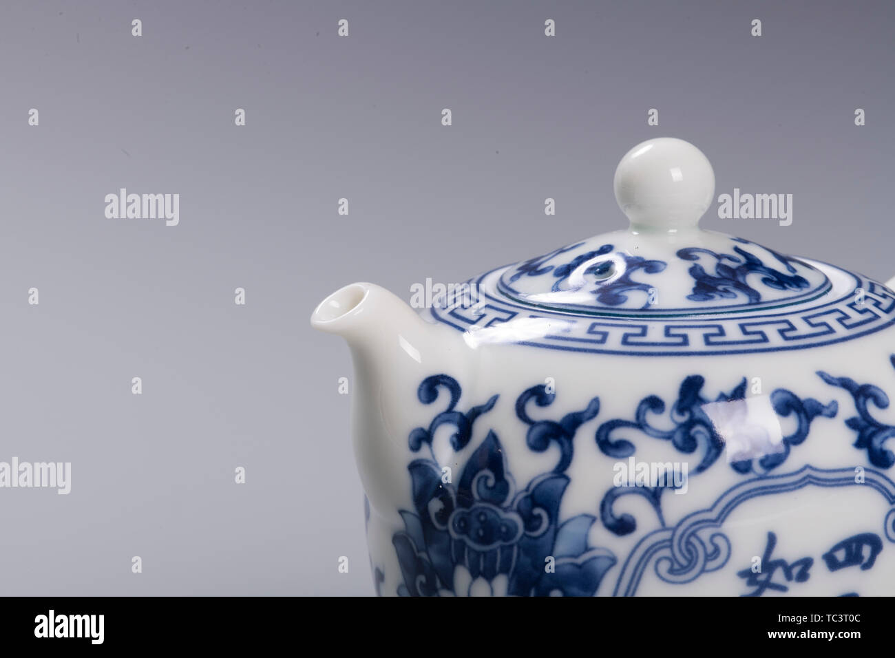blue and white porcelain Stock Photo - Alamy
