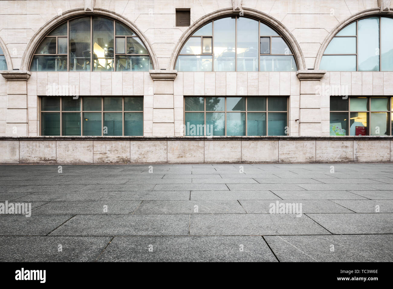 Empty foot pth and modern building Stock Photo - Alamy