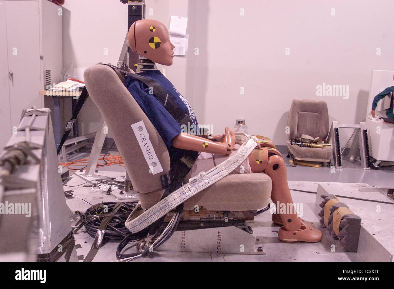 Crash laboratory hi-res stock photography and images - Alamy