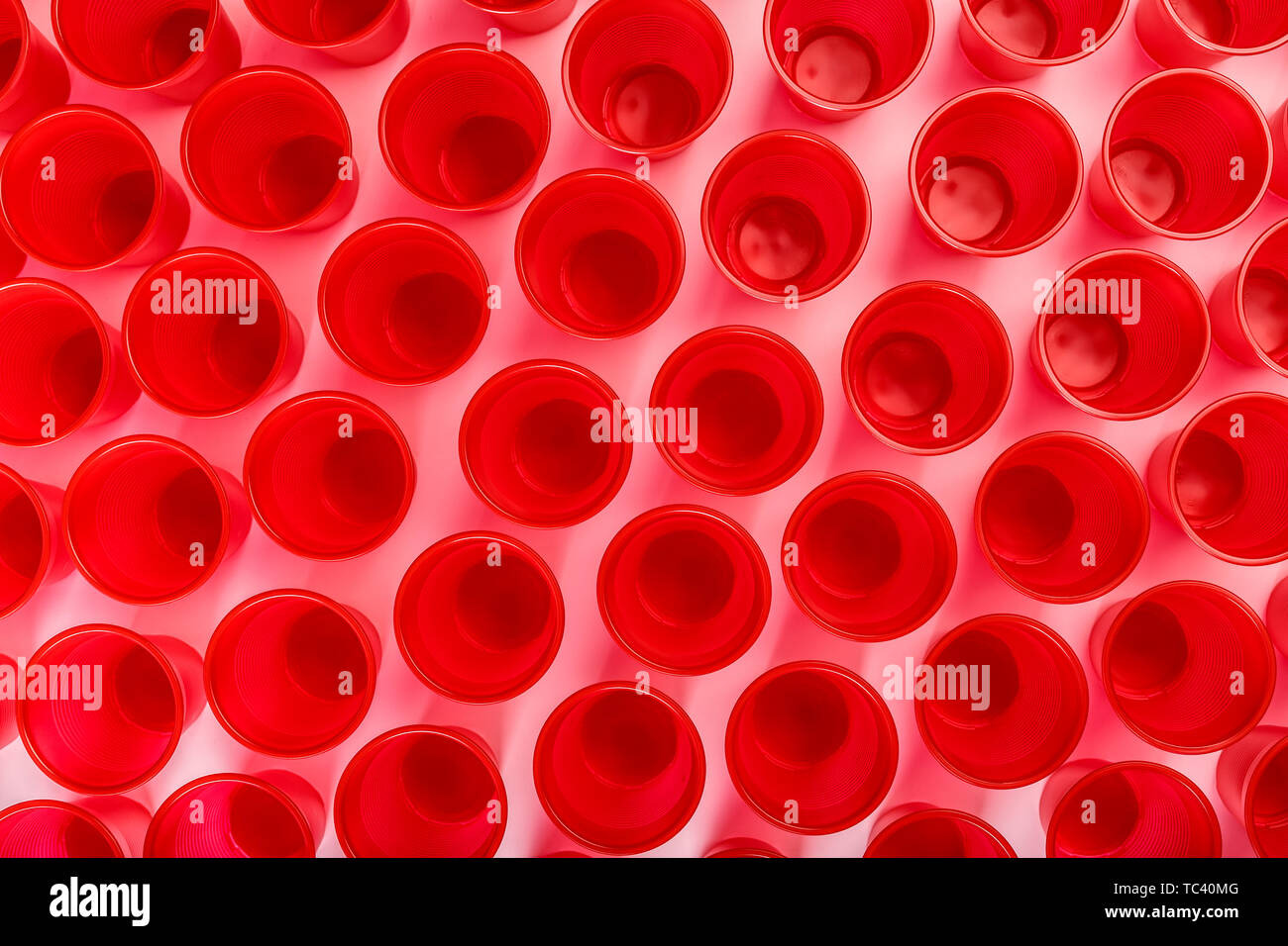 red disposable plastic glasses Stock Photo - Alamy