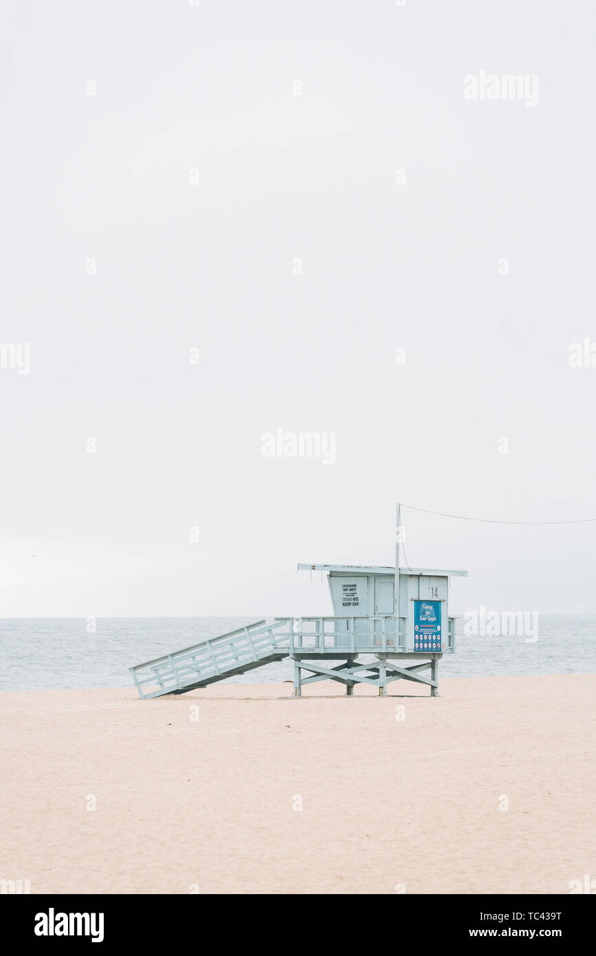 Lifeguard stand on the beach in Santa Monica, Los Angeles, California ...
