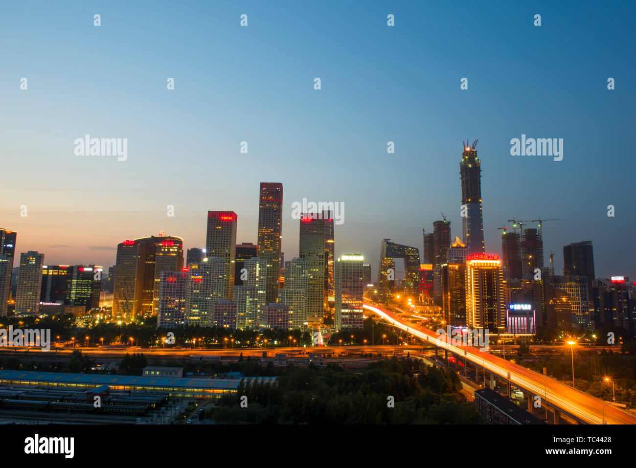 Night scenery high angles hi-res stock photography and images - Alamy