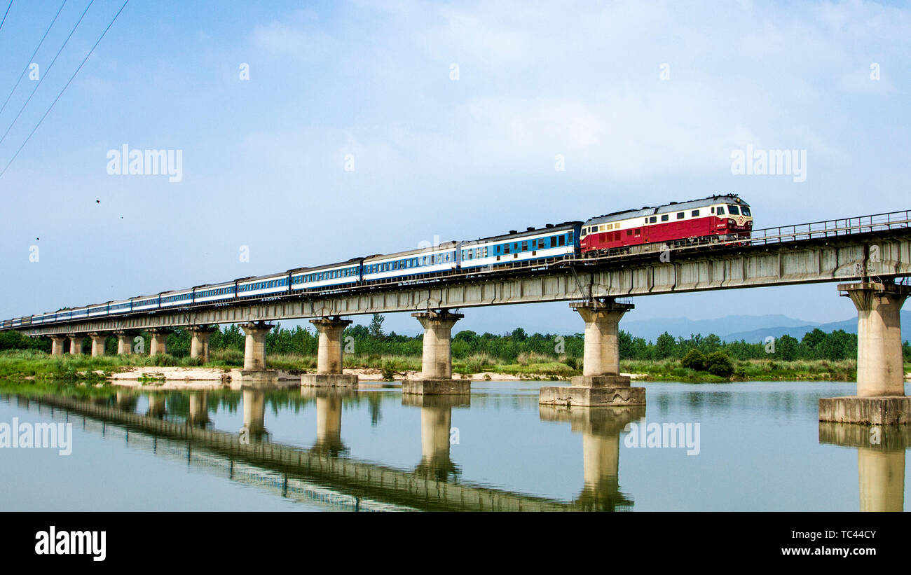 Internal combustion locomotive hi-res stock photography and images - Alamy