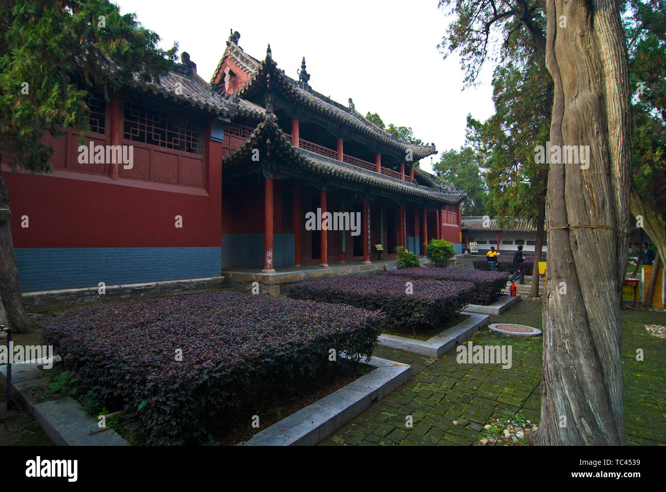 Zhuge liang romance of the kingdoms hi-res stock photography and images ...