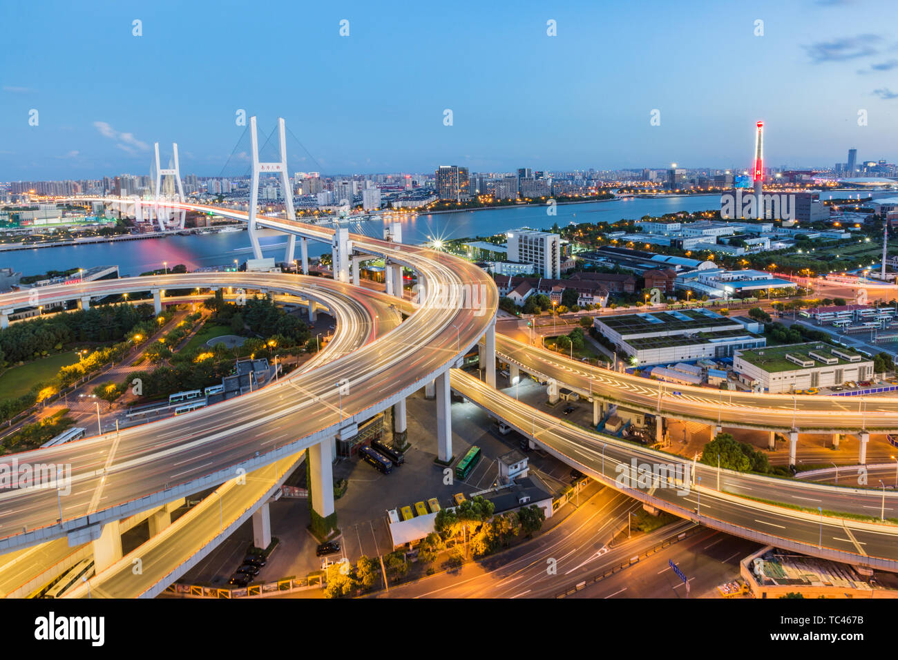 Beautiful shanghai nanpu bridge hi-res stock photography and images - Alamy
