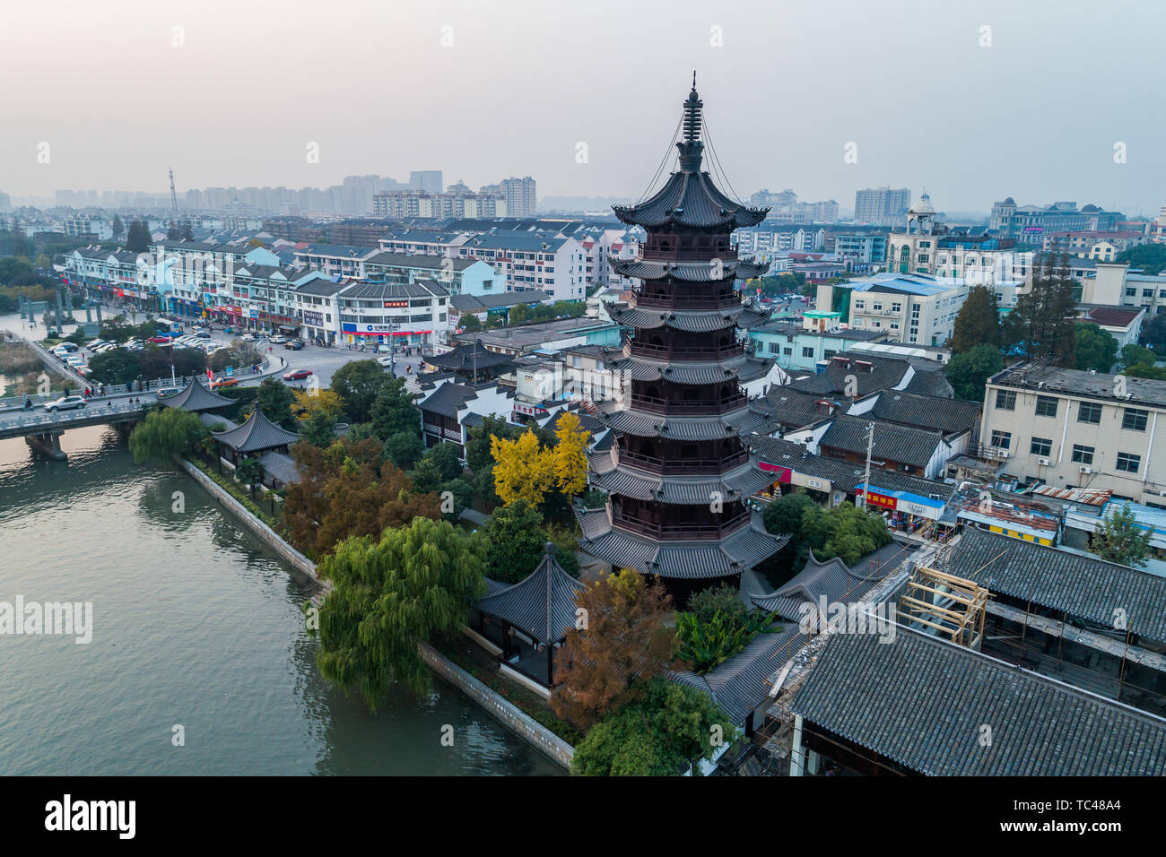 Shanghai zhangasongjiang district hi-res stock photography and images ...