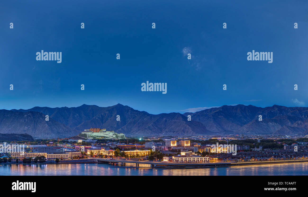 Potala palace and lhasa night view hi-res stock photography and images ...