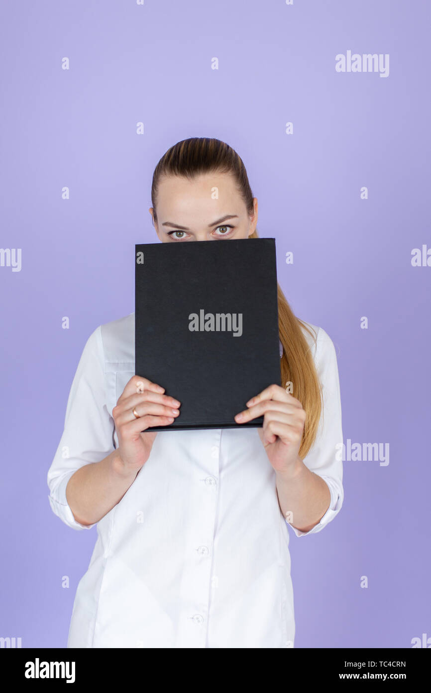 Hidding behind the camera hi-res stock photography and images - Alamy