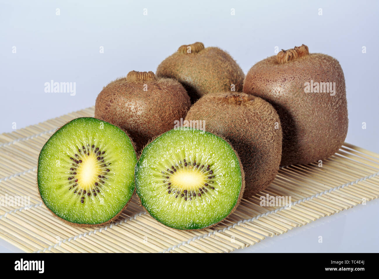 Kiwi HD pictures Stock Photo - Alamy