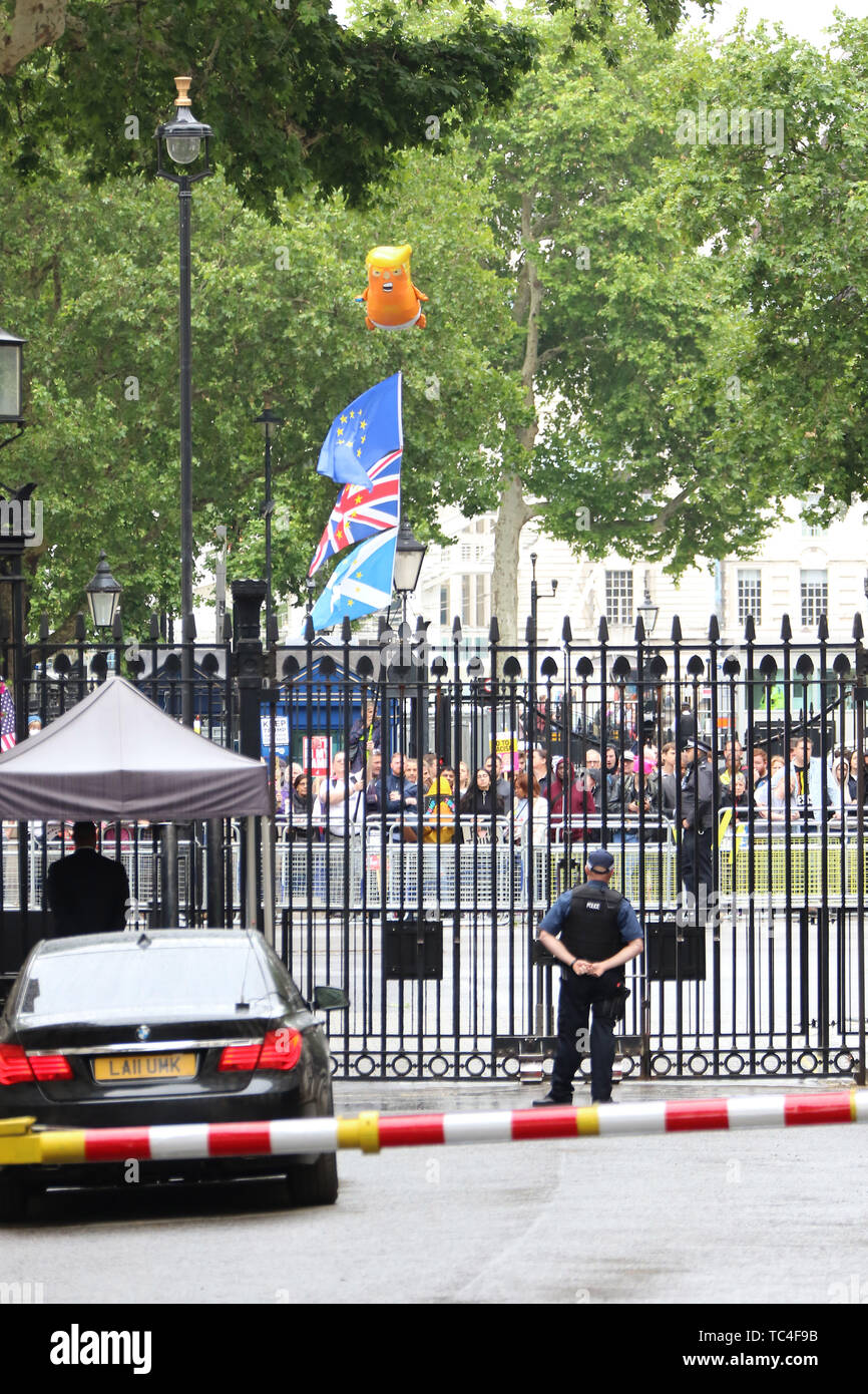 Donald Trump inflatable baby blimp balloon, United States of America ...
