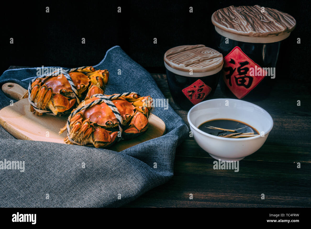Yangcheng lake hairy crab hi-res stock photography and images - Alamy