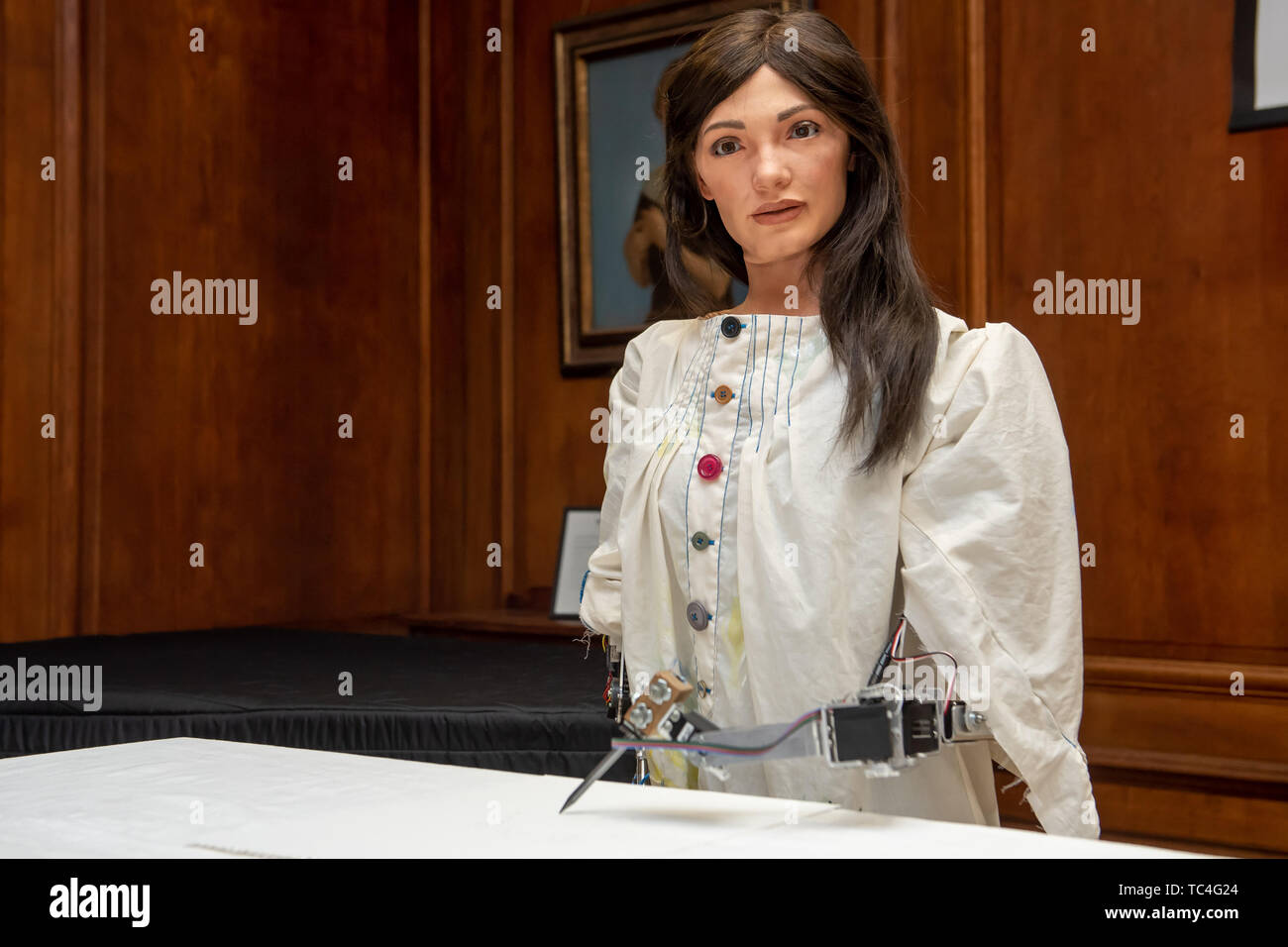 Ai-Da, created by Aidan Meller, being unveiled as the world's first ...