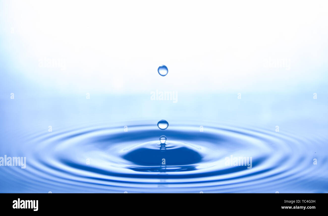 droplets of water Stock Photo - Alamy