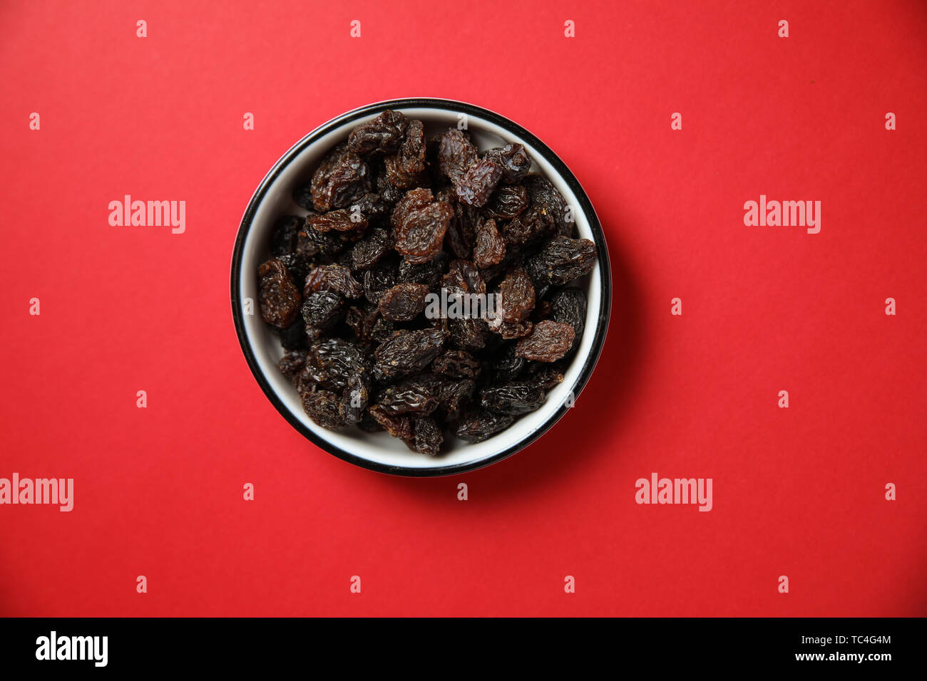 Pure color background raisins cuisine Stock Photo - Alamy