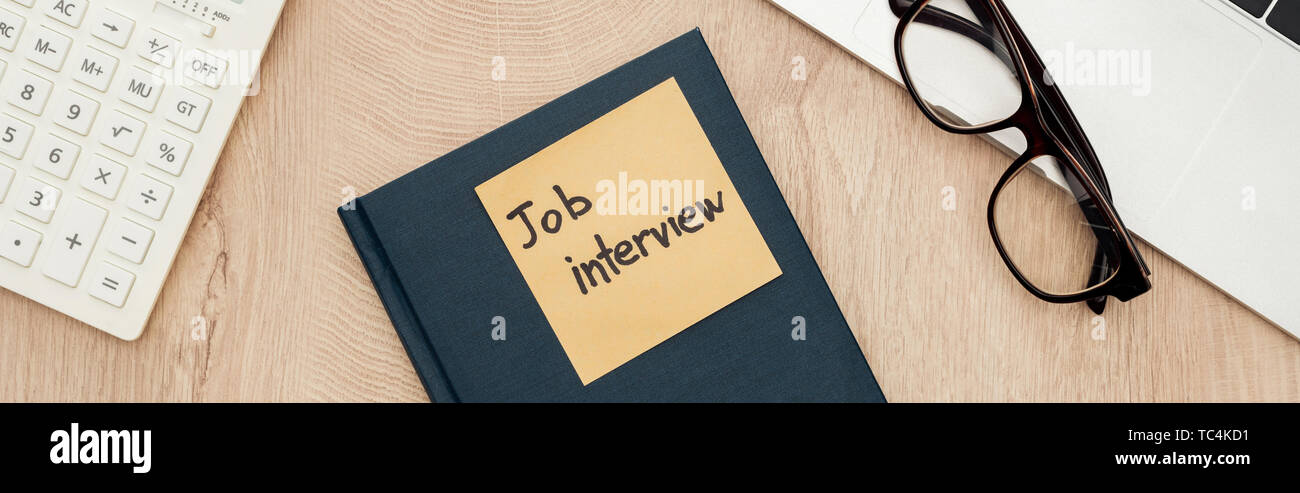 Job interview table top view hi-res stock photography and images - Alamy