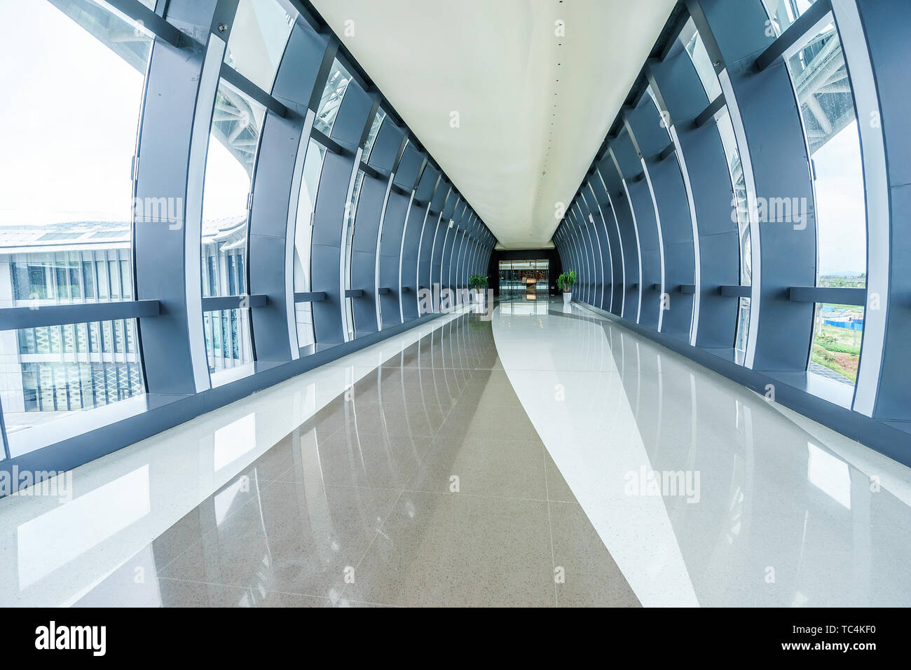 Architecture with modern windows and ceilings hi-res stock photography ...