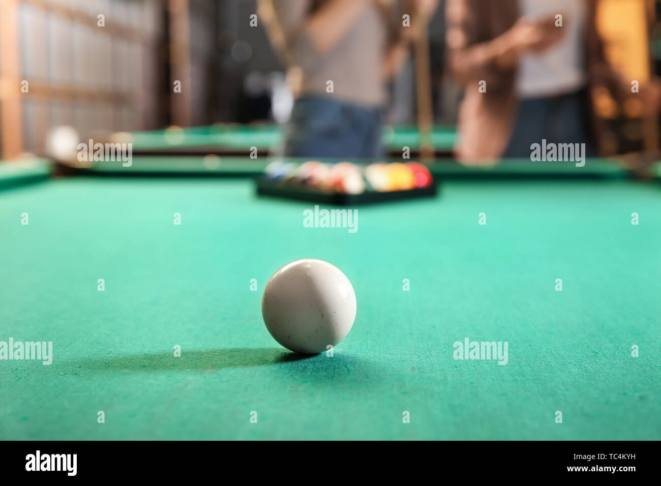 Snooker ball pyramid hi-res stock photography and images - Alamy