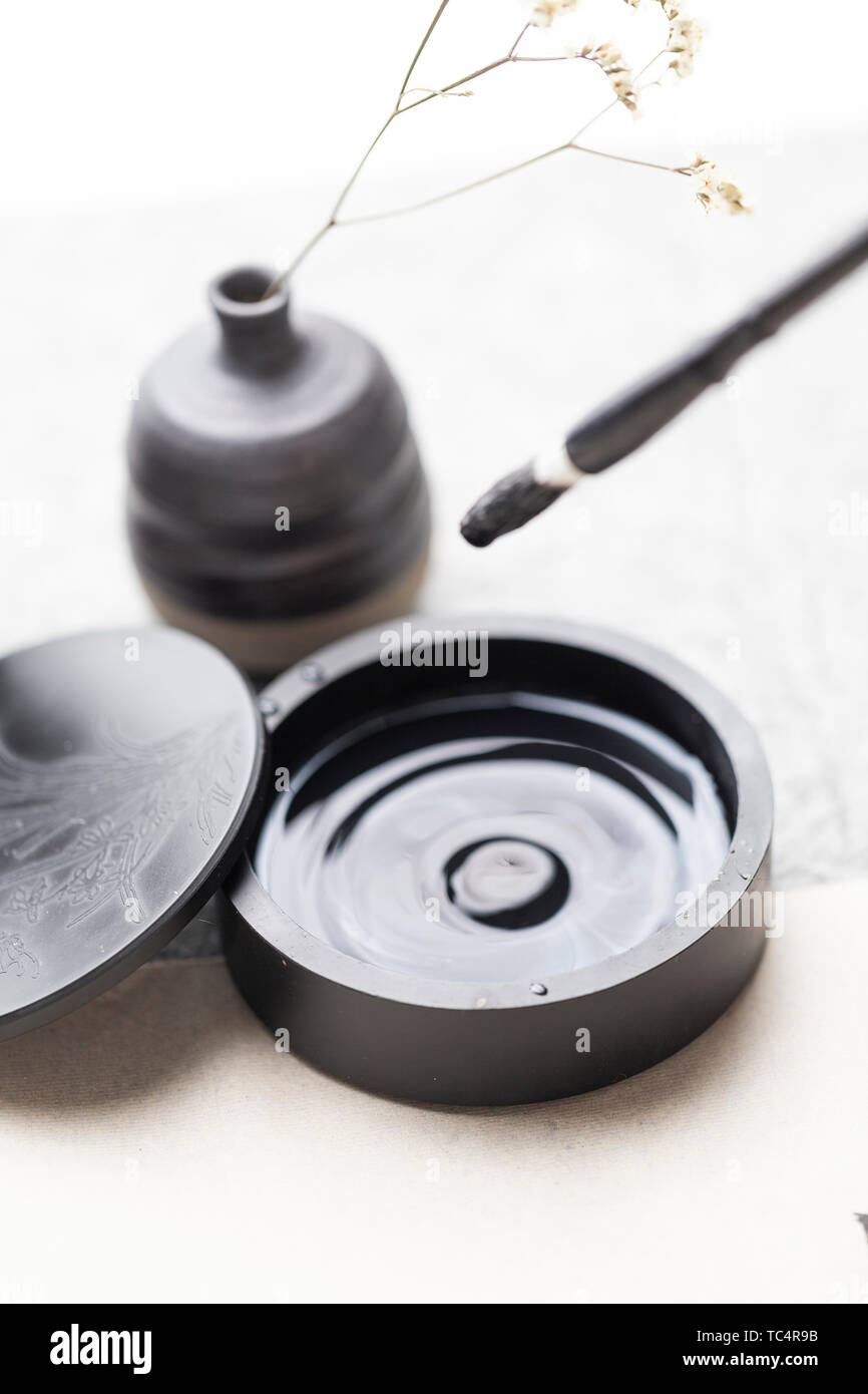 Cal font hi-res stock photography and images - Alamy