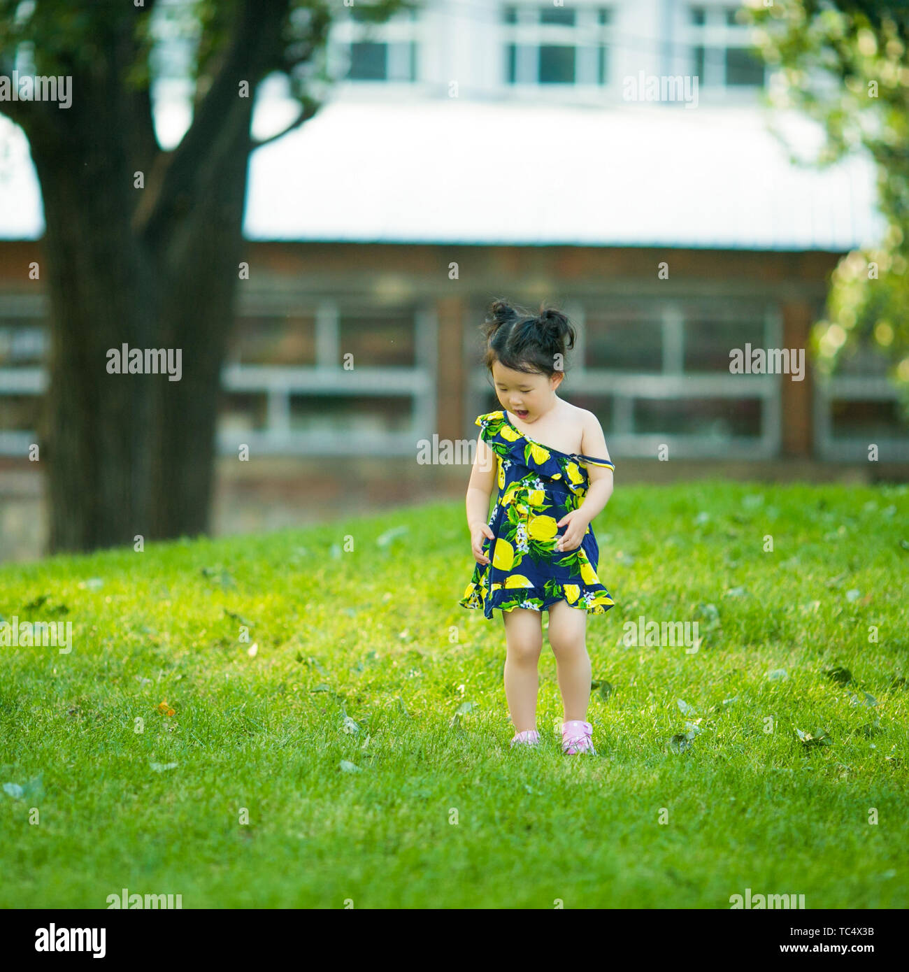 A mother's kid looks like a treasure Stock Photo - Alamy