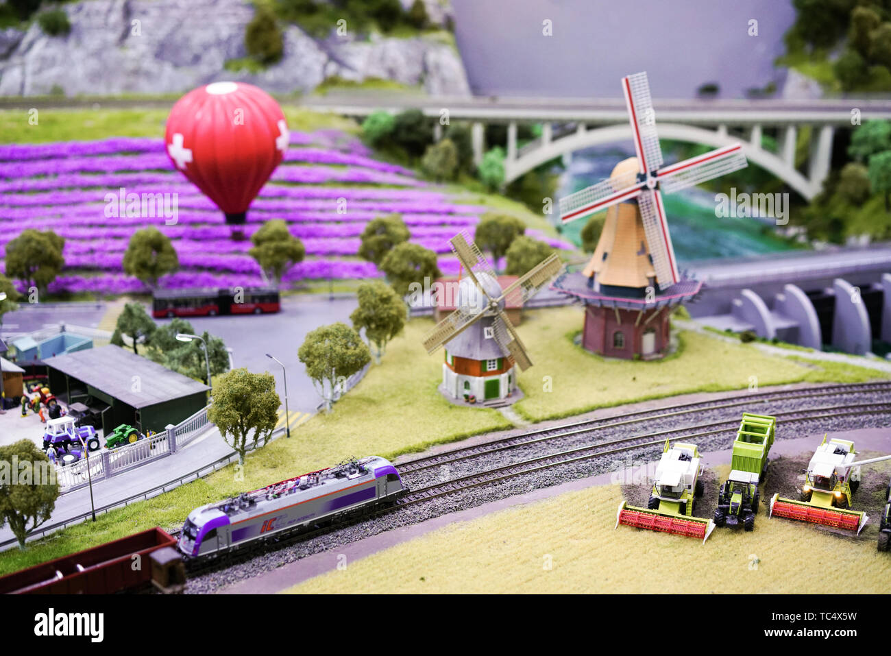 Shanghai's big dream microcity, the railway model theme sand table of ...