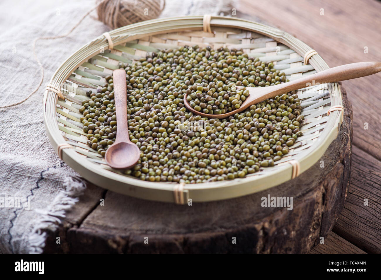 Mung bean ingredients Stock Photo - Alamy
