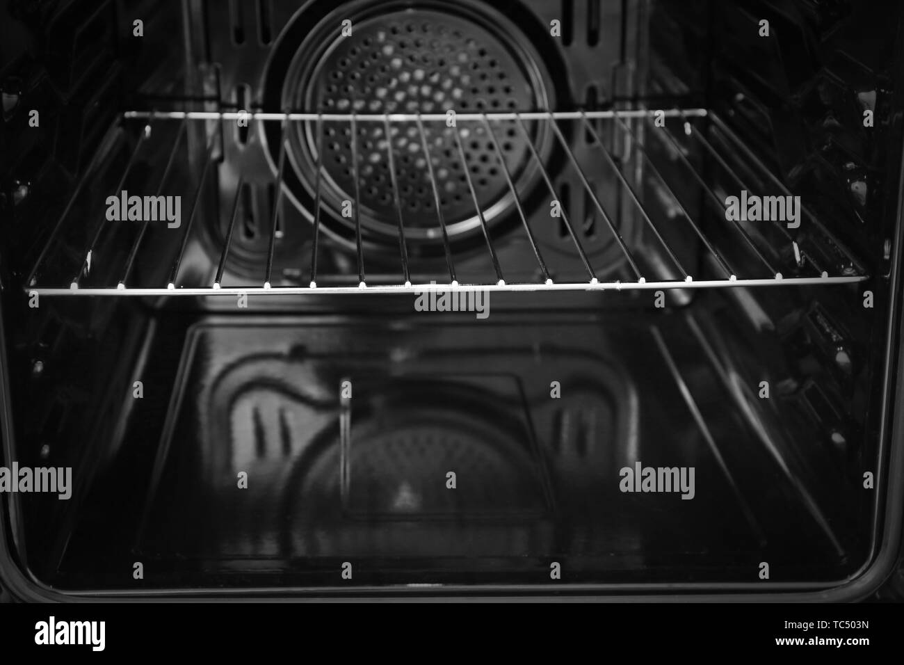 Empty modern oven, inside view Stock Photo - Alamy