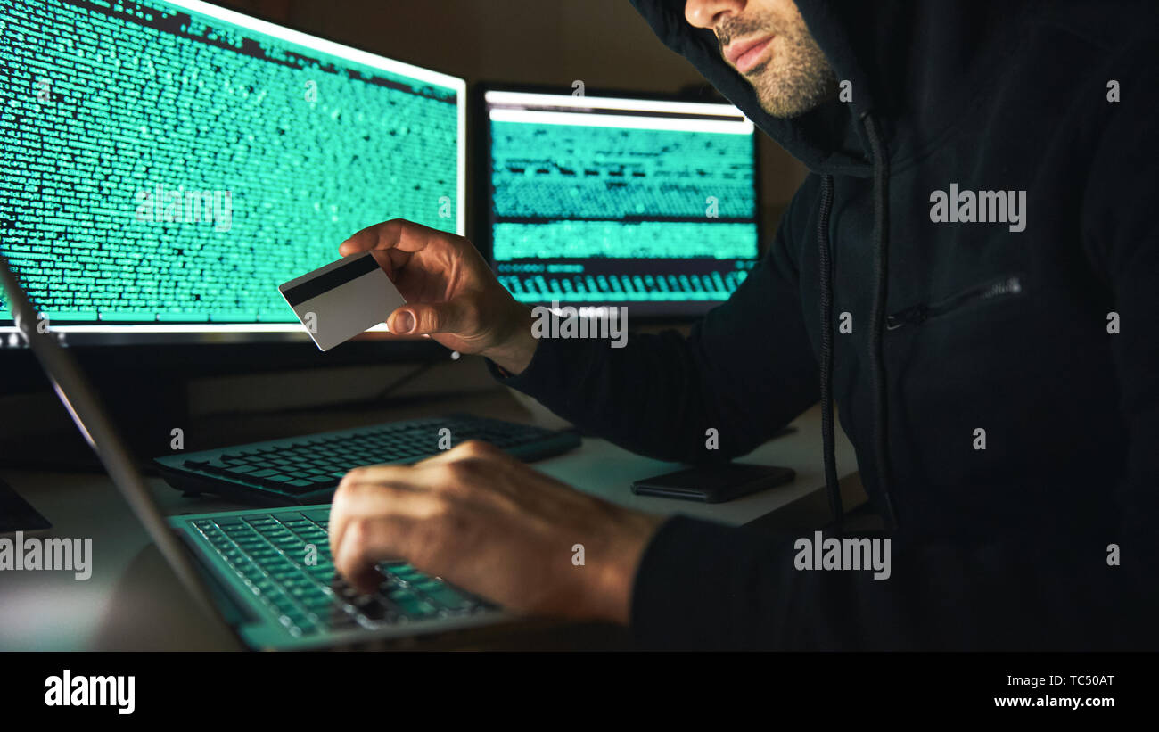 Bank server room hi-res stock photography and images - Alamy