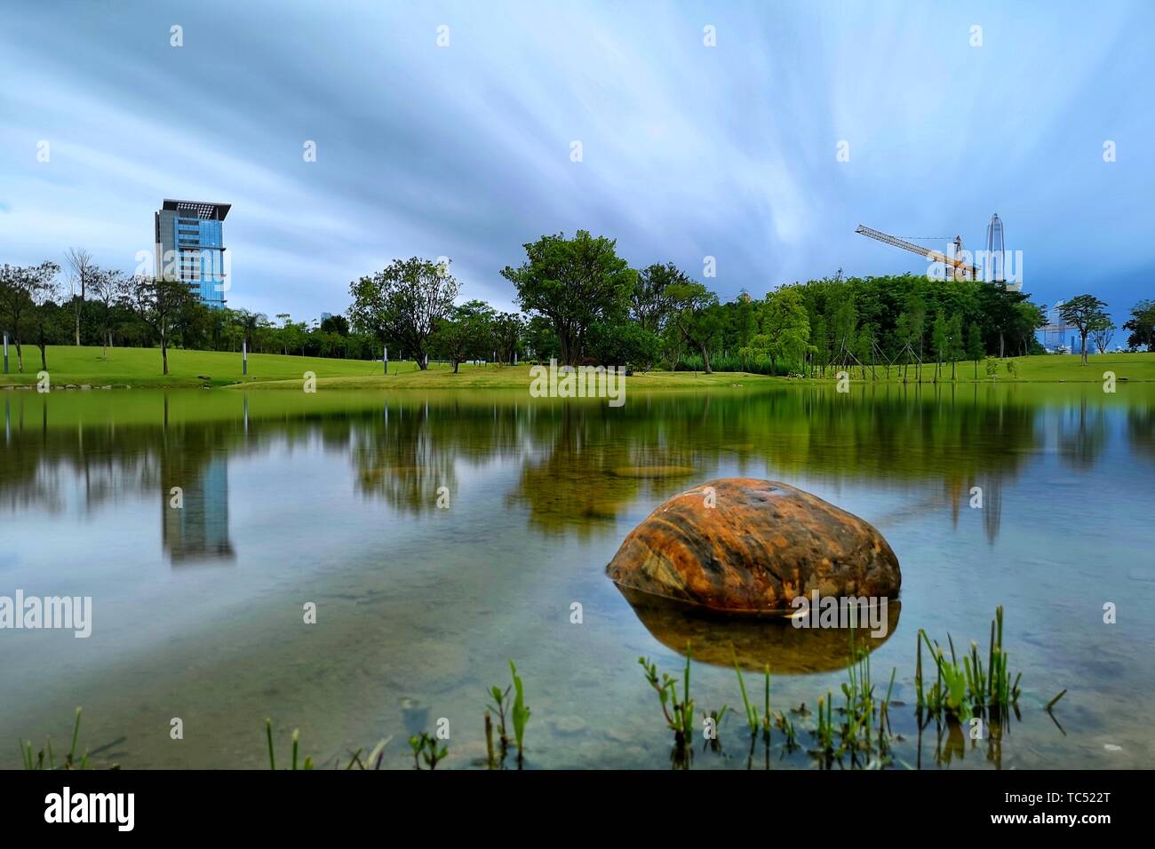 Shenzhen nectar park lake water Stock Photo - Alamy