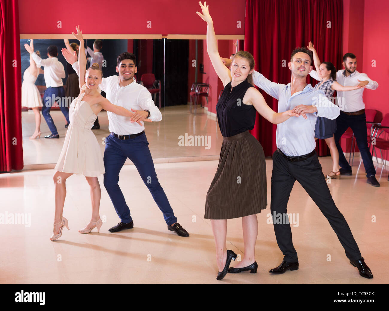 Couples practice studio dance hi-res stock photography and images - Alamy