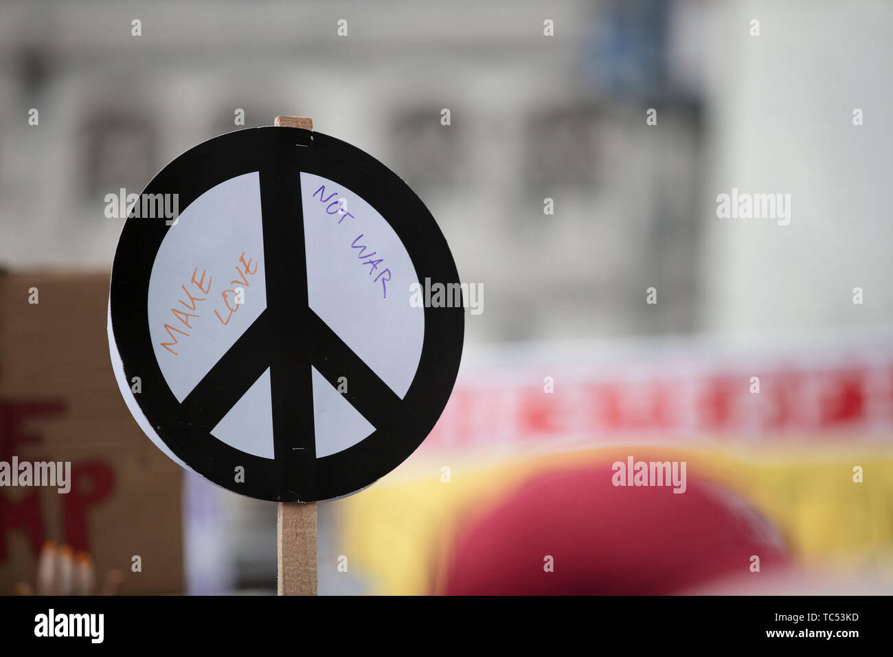 Protest sign board hi-res stock photography and images - Alamy