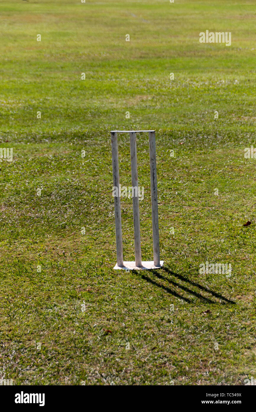 Fallen metal structure hi-res stock photography and images - Alamy
