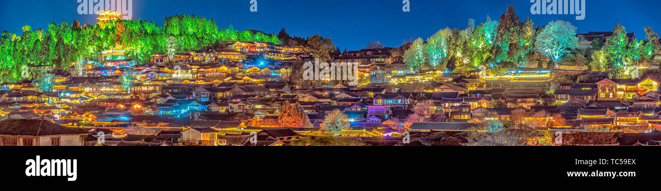 Night view of the ancient city of Lijiang, Yunnan Stock Photo - Alamy