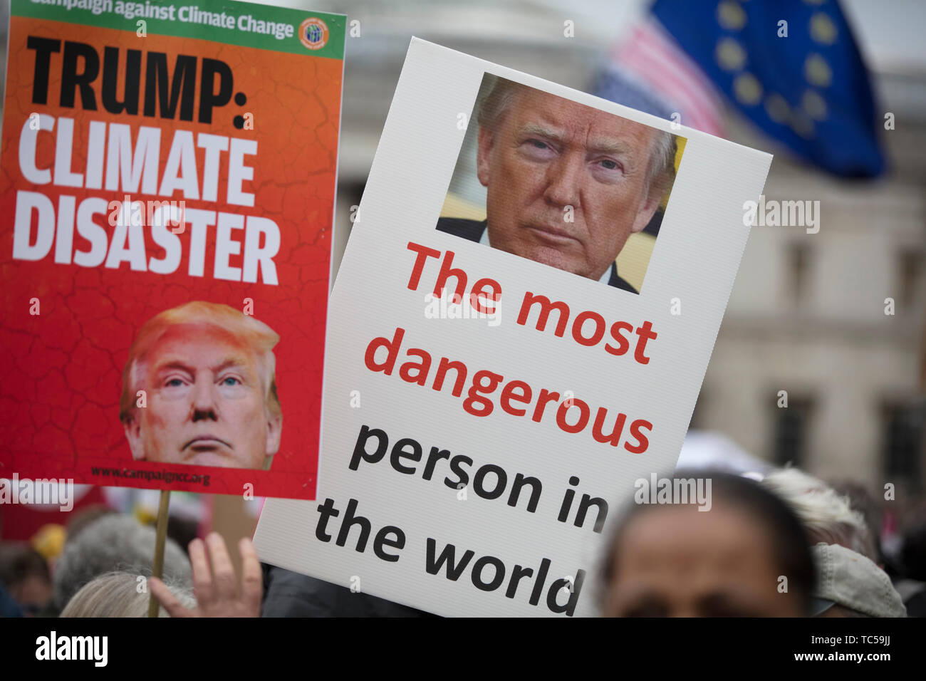 LONDON, UK - June 4th 2019: Large crowds of protesters gather in ...