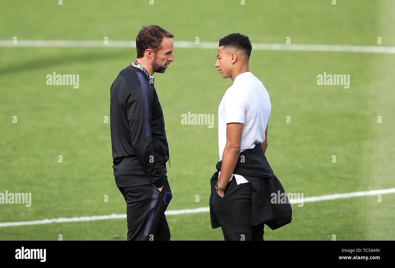 England Manager Gareth Southgate (left) and Jesse Lingard (right ...