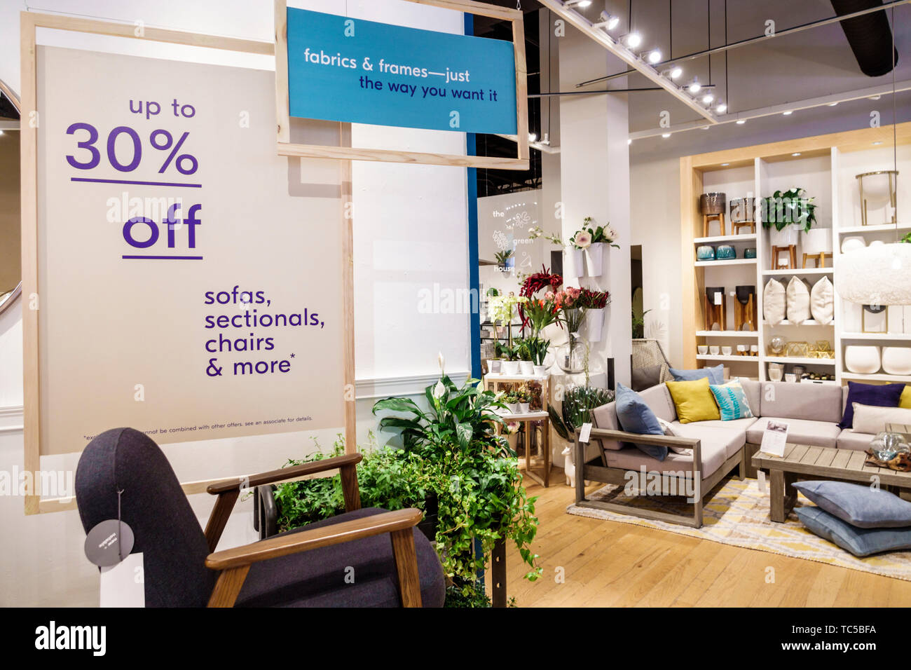 Shops at midtown miami hi-res stock photography and images - Alamy