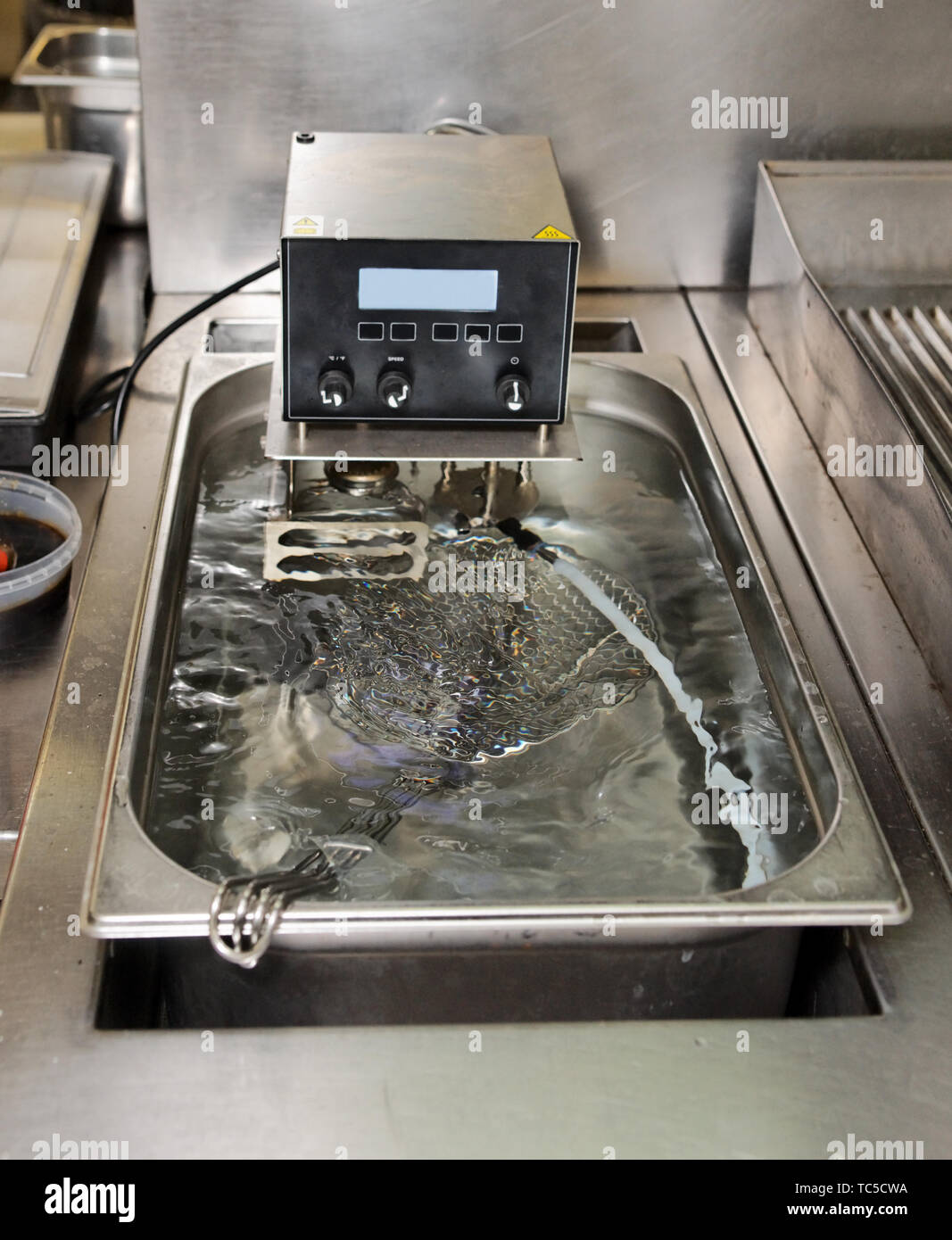 Very low temperature hi-res stock photography and images - Alamy