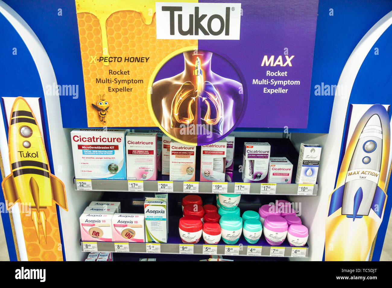 Miami Beach Florida,CVS Pharmacy drugstore,inside interior,display sale ...