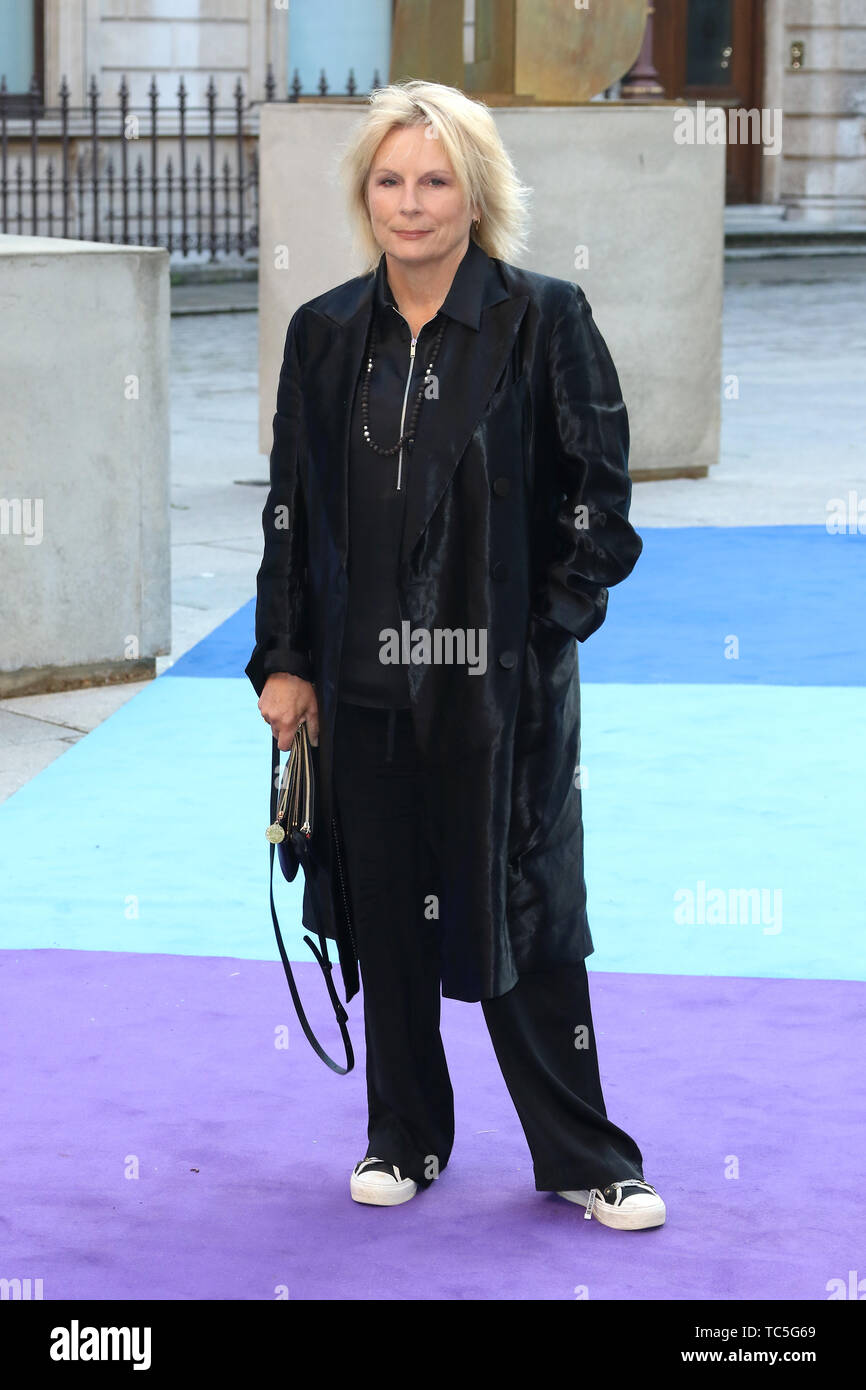 Jennifer saunders 2019 hi-res stock photography and images - Alamy