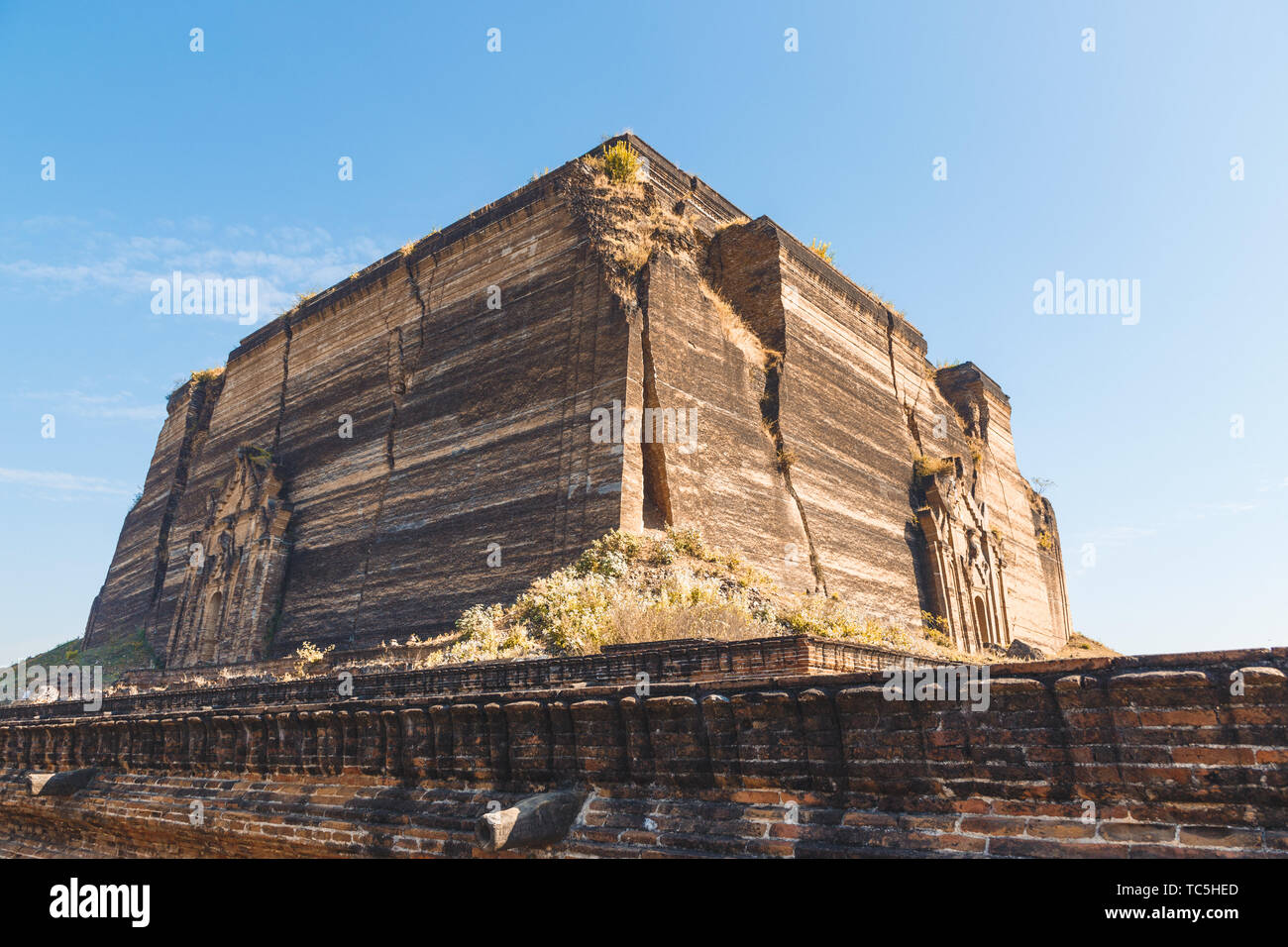 Mingon hi-res stock photography and images - Alamy