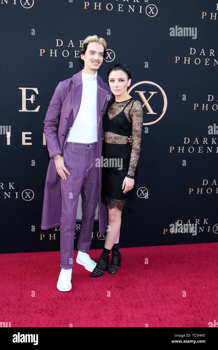 June 4, 2019 - Los Angeles, CA, USA - LOS ANGELES - JUN 4: Kodi-Smit ...