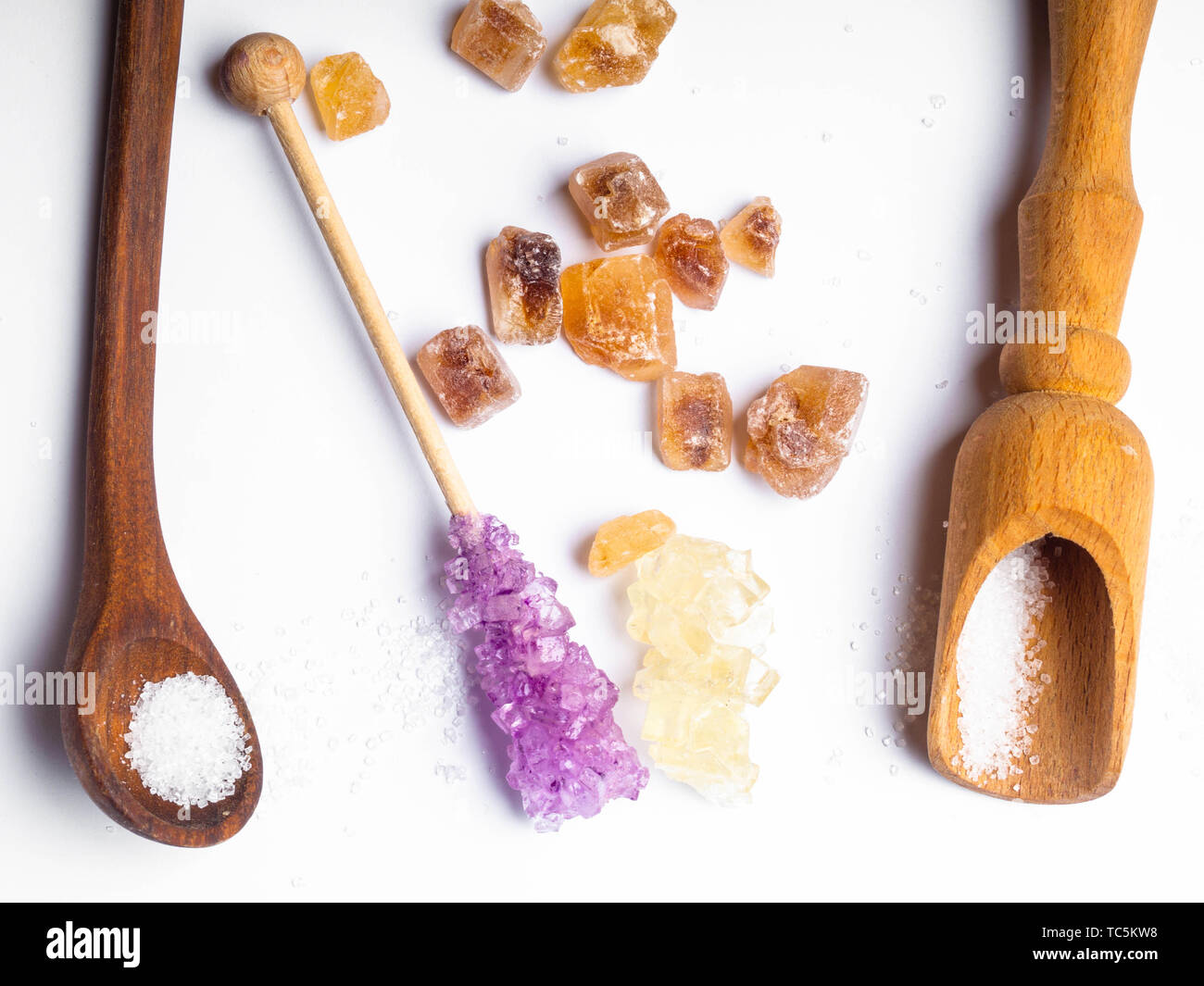 Brown colored sugar cubes hi-res stock photography and images - Alamy