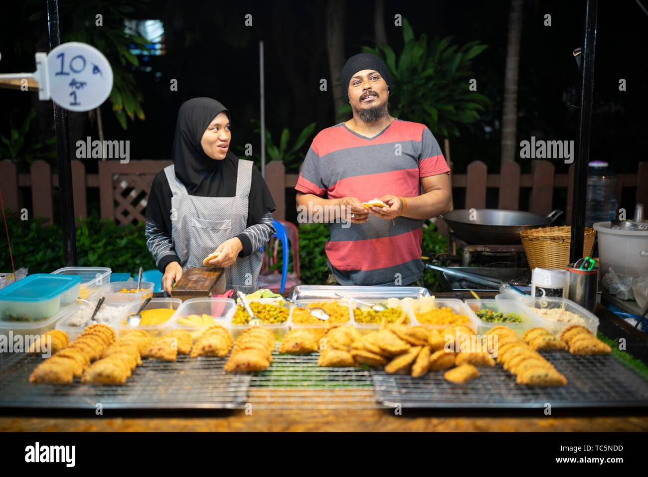 Food market pai hi-res stock photography and images - Alamy