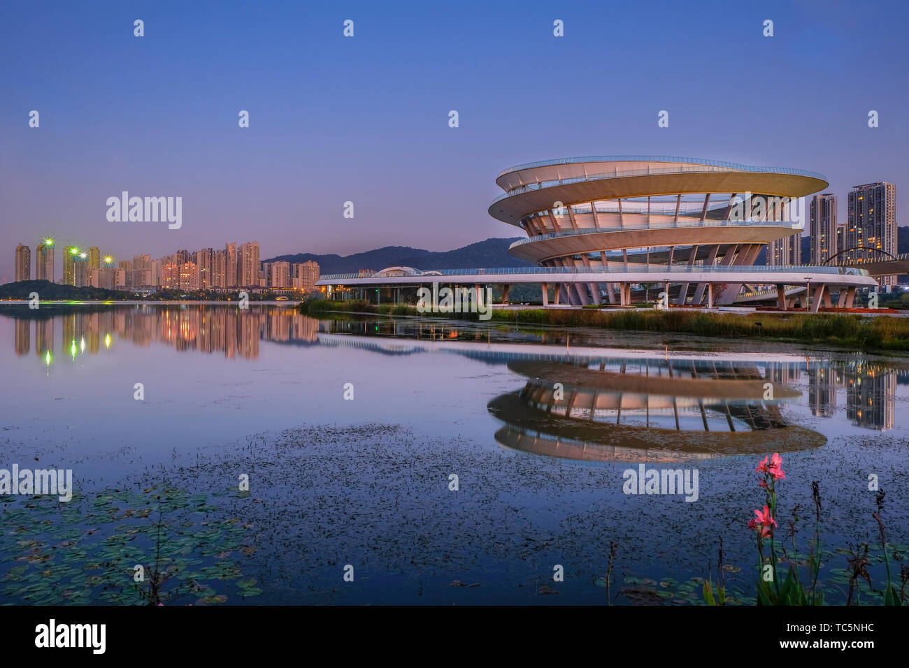 Changsha pavilion hi-res stock photography and images - Alamy